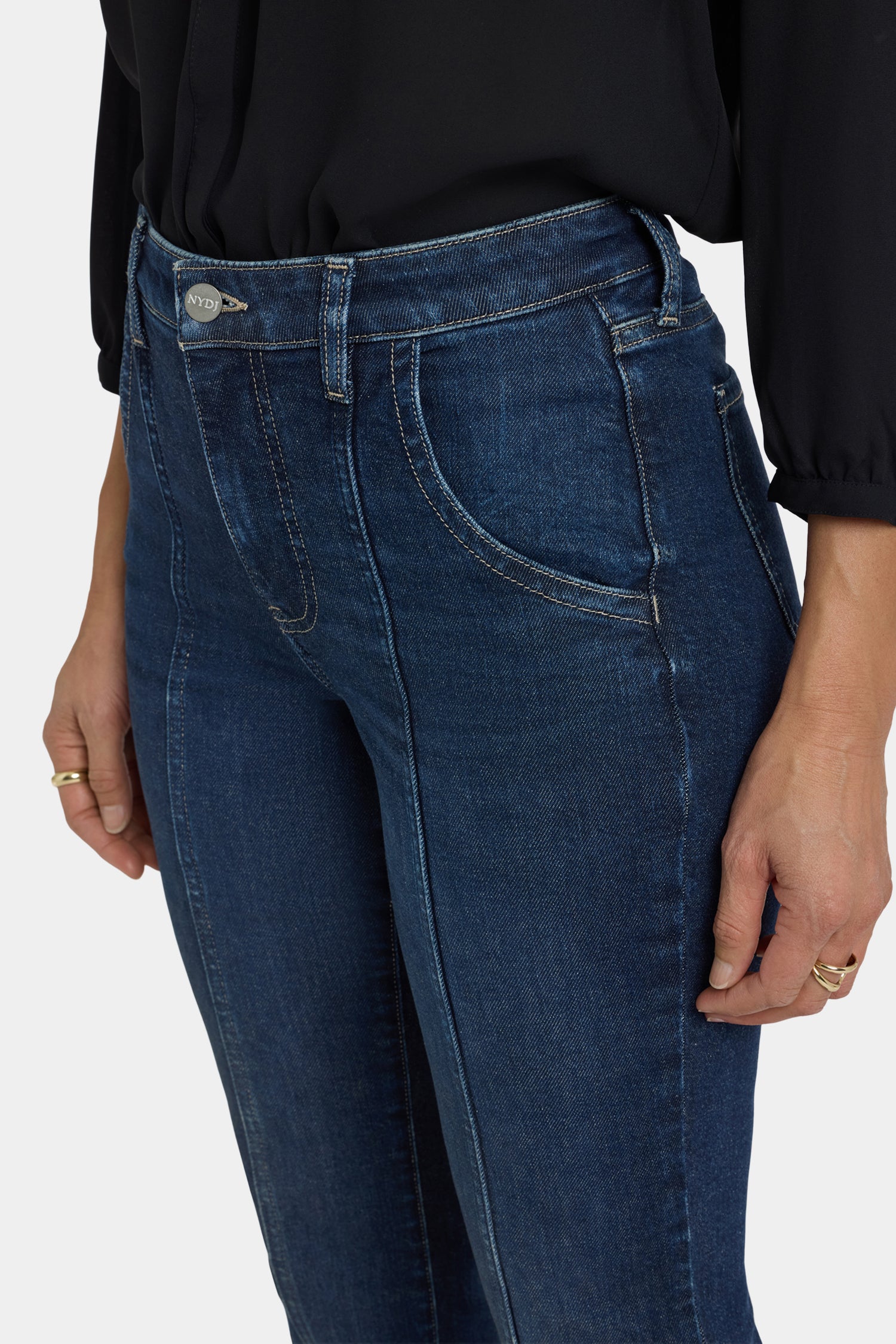 Billie Mini Bootcut Jeans With High Rise And Seam Detail - Indigo Seine ...