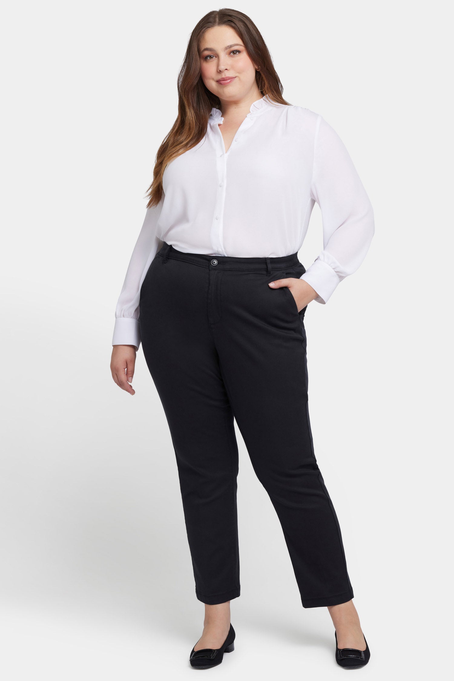 Sadie Slim Pants In Plus Size In Stretch Twill - Black Black | NYDJ